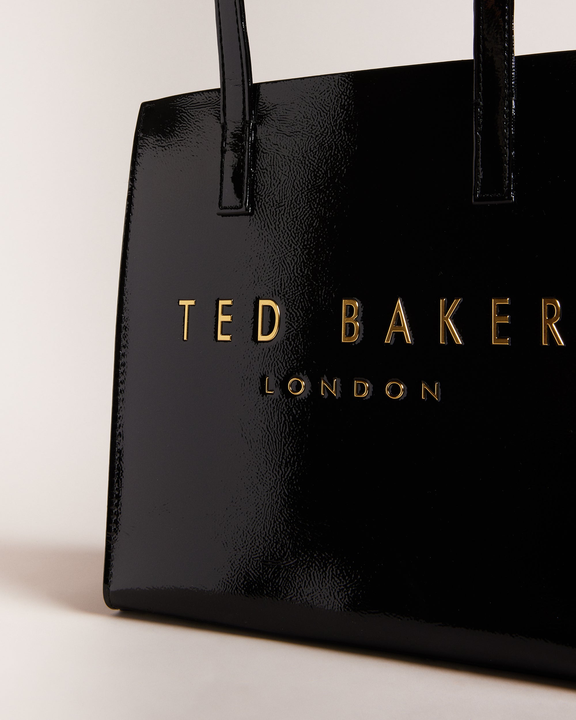 Women's CRINION-Crinkle Small Icon Bag Black – Ted Baker South Africa